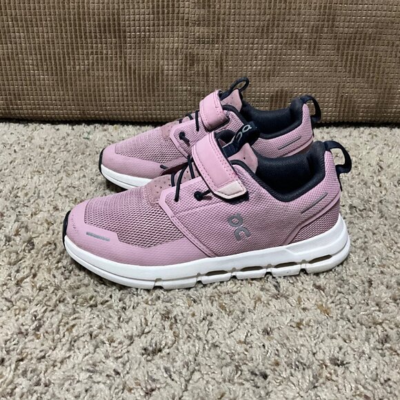 On Clouds | Shoes | On Cloud Pink Athletic Shoes For Giro Size K ...